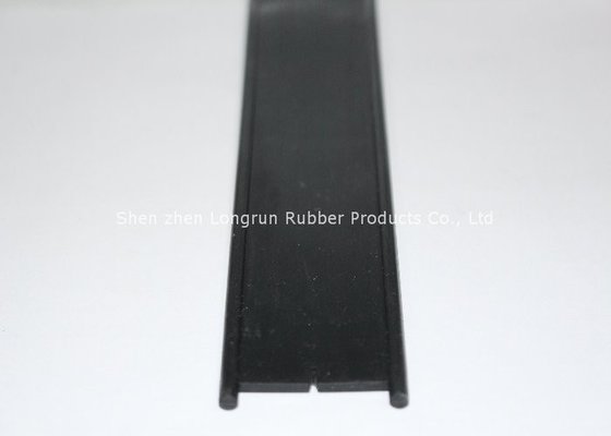 EPDM Strip Precision Rubber Parts Used In Glass Cleaning Device , 530mm Length