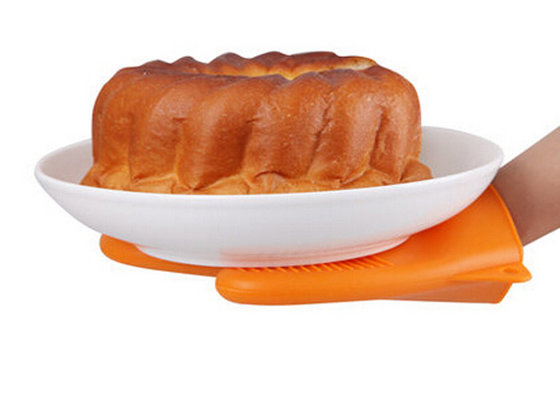 Household Small  food grade silicone baking gloves Anti - slip with printed logo
