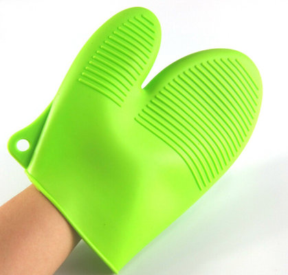 Non - Slip silicone hand gloves for microwave ovens ,  freezers with FDA standard