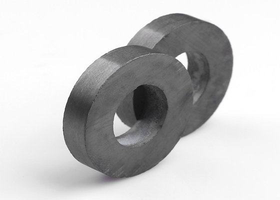 Cubo sinterizzato/segmenti/magnete rotondo C8 della ferrite con il materiale di fila