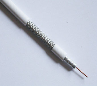 Câble coaxial de liaison coaxial de liaison anti-parasitage de l'ohm CATV du câble 75 de F660BVM-BW RG6 avec le messager