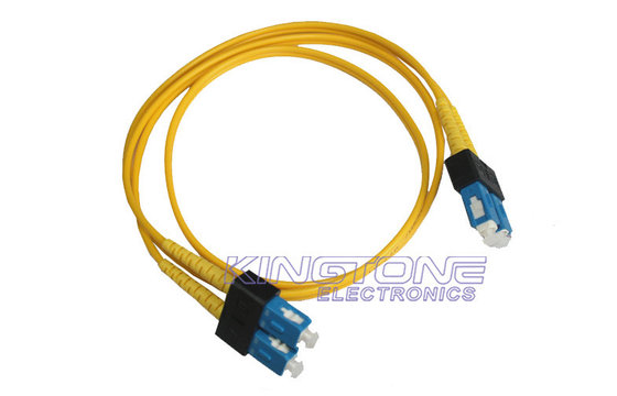 Sc de PVC au duplex 62,5/125 à plusieurs modes de fonctionnement optique de corde de correction de fibre de Sc um