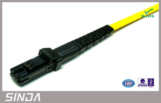Centre de traitement des données du système FTTH de la corde MTRJ OM2 OM3 OM4 CATV de pullover de fibre