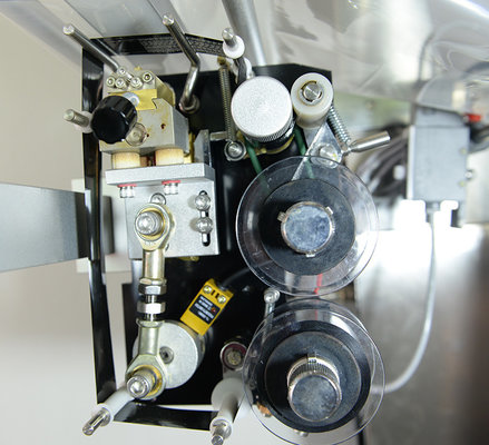 3 sides sealing, 4 sides sealing packaging machine