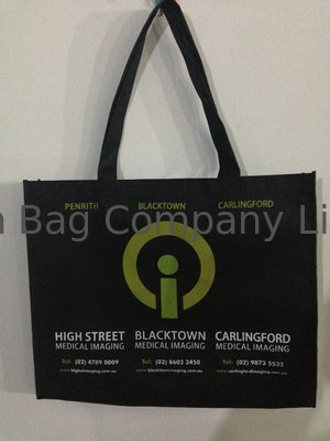 95gsm Degradable Non Woven Shopping Bag Black Embossing Printing With Handle
