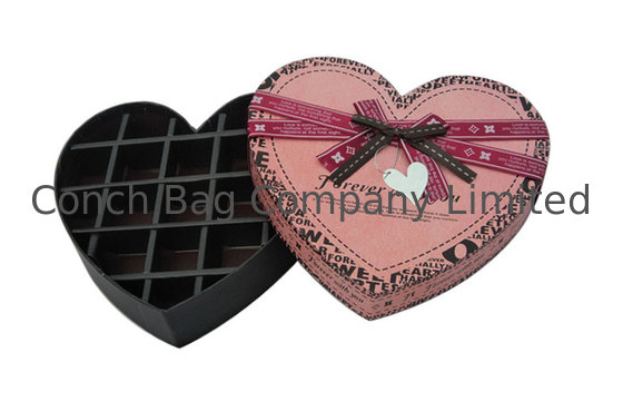 eco chocolate gift CMYK / PMS heart shaped box of Art paper / Rigid cardboard , OEM