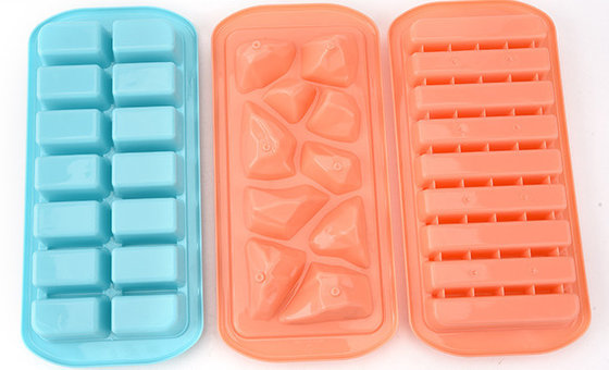 Silicone ice cube tray ice storage box with lid kitchen utensil