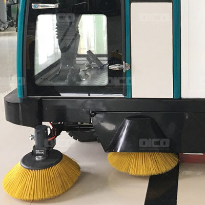 E800LD street cleaning machine  electric outdoor sweeper   runway sweeper truck sale