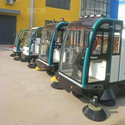 E800LD road sweeper truck  industrial sidewalk sweeper discharging sweep machine