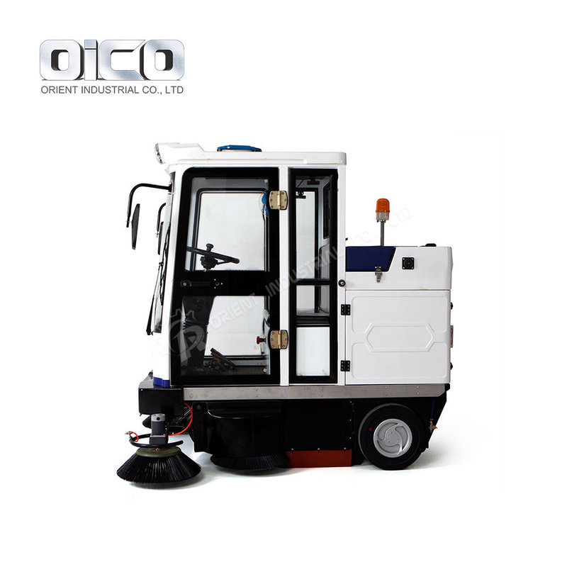 OICO E800FB Industrial Fully Enclosed Cab Floor Sweeper Electric Automatic Vacuum Road Cleaning Machine