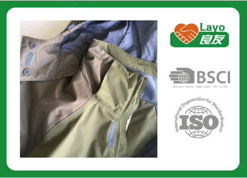 Olive Color Lightweight Breathable Rain Jacket For Hiking / Fishing / Hunting
