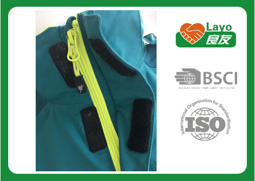 Outdoor Sport Warm Up Multi Function Jacket For Camping / Hiking Green Blue Color