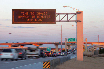 China LED Scrolling Message Sign For Business supplier