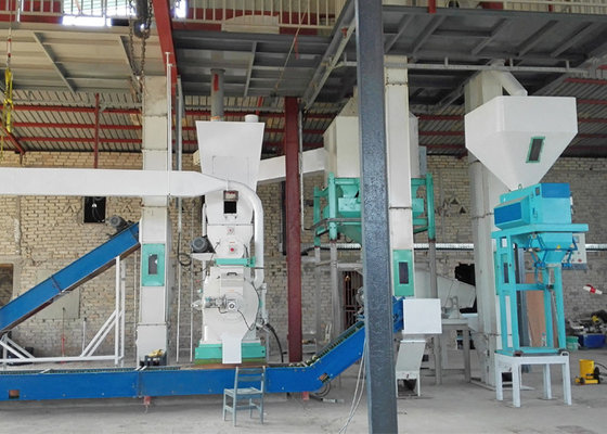 Small Wood Pellet Manufacturing Plant 500kg/H For Biomass Fuel Pellets Production