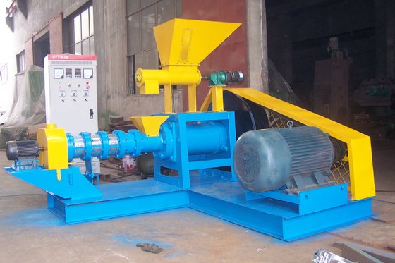 Double Screw Fish Feed Manufacturing Machine , Floating Fish Feed Puffing Machine