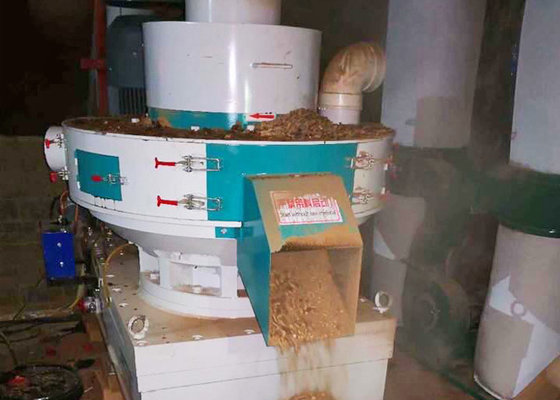132Kw Pellet Making Machine Vertical Type Pellet Machine For Biomass Pellets Making