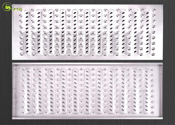China 580mm Stainless Steel Drainage Trench Cover Stair Treads Driveway Grating supplier