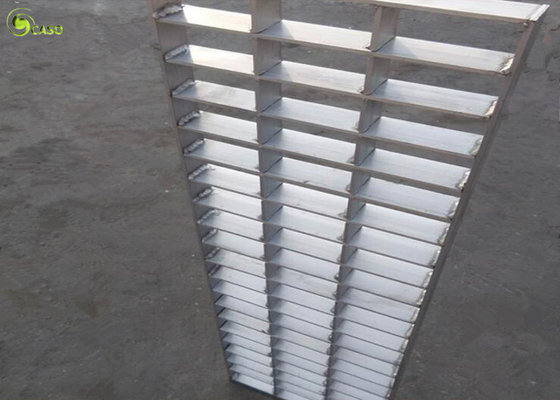 Twisted Perforated Steel Grating Sheet Galvanized Trench Grid Grate Cover supplier