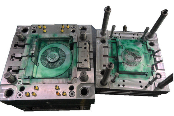 Submarine Gate Custom Plastic Injection Mould with Moldflow Analysis Report