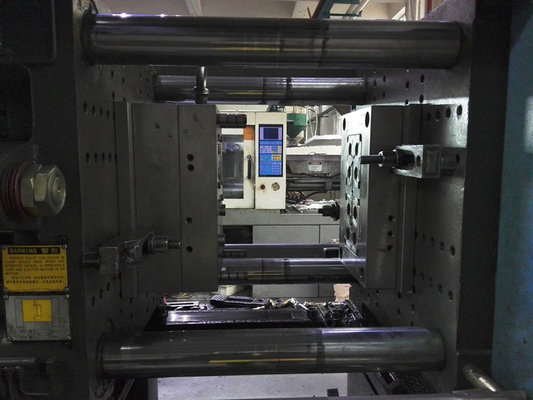 ISO 9001:2008 Factory For Plastic Injection Molding Services With Mirror Surface