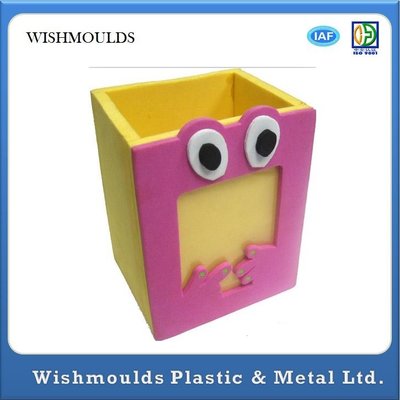Plastic Injection Molding Promotion Gifts Plastic Cloth / Animal Shaped Pen Holder