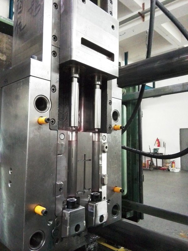 ISO Approved Plastic Injection Molding Process Mould Making For Household Parts