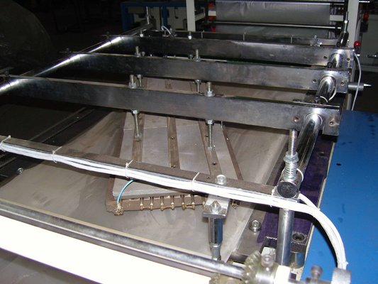 Disposable Long Glove Plastic Bag Making Machine Controlled By Servo Motor