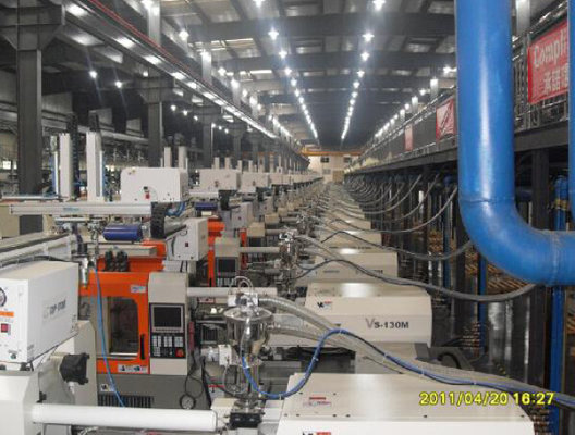 Central Control Pipe Feeding Plastic Auxiliary Equipments Integration