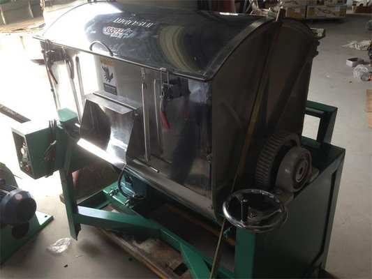 Large Capacity Heating Horizontal Mixing Machine With Stainless Steel Paddles