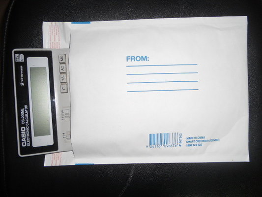 Lightweight White Kraft Bubble Mailer , Lining Envelopes With Hot Melt Adhesive Tape On The Flap