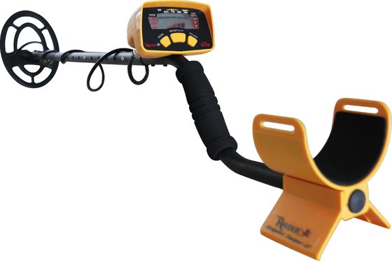 High Sensitivity Portable Professional Metal Detector 6.5khz With Large Lcd Display