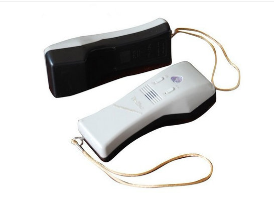 Grey Handheld Needle Detector Magnetic Induction Detecting For Clothing