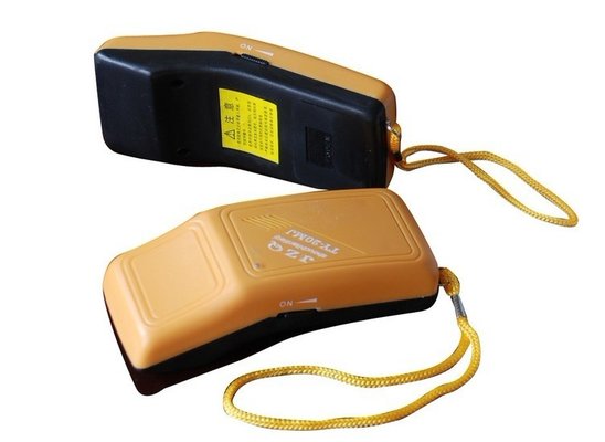 Hand hold Magnetic Induction broken needle detector in clothes with buzzer and lamp