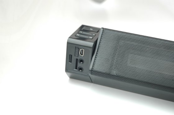 2013 New Rechargeable Bluetooth Speakers / Wireless Bluetooth Speaker With FM And Hi-Fi Stereo For MP3 Player