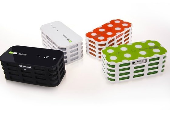 Wireless Dual Bluetooth Speaker working distance:Up to 10 meters (33 feet) USB 5V Ac power