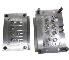 OEM PVC Plastic Injection Mould , Plastic Extrusion Profile Case Cover