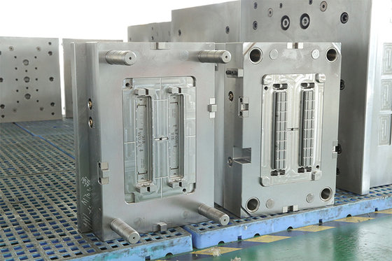 HDPE PP POM Injection Mold Components Plastic Moulded Parts Multi Or Single Cavity