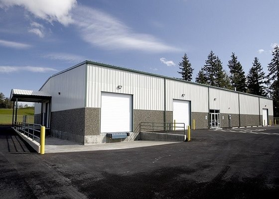 Pre Assembled Steel Portal Frame Construction Metal Farm Buildings Eco Friendly