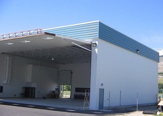 Prefabricated Lightweight Metal Frame Structure , Maintenance Steel Shed Buildings