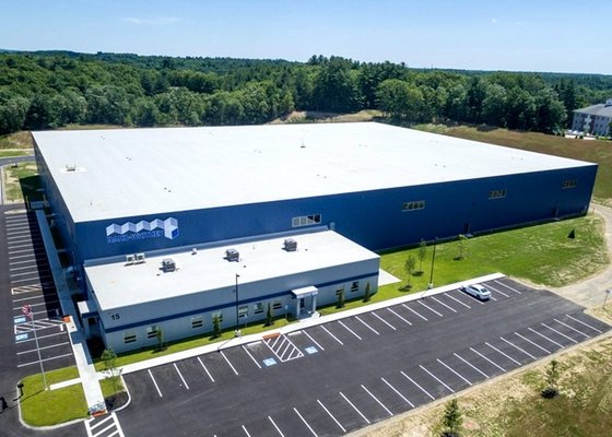 Large Steel Frame Warehouse Prefab Industrial Buildings Corrosion Protection