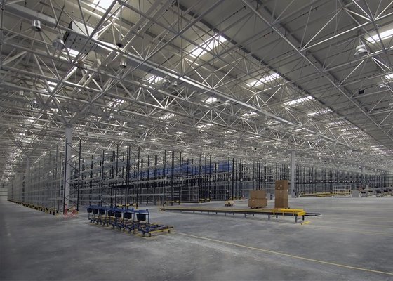 Large Span Space Steel Structure Warehouse With Crane Beam Modern Design