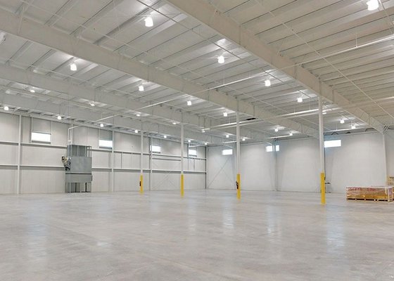 Gable Frame Pre Engineered Steel Structure Warehouse With Insulated Wall Panel