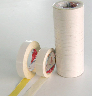 厚さ 140 ミクロンのと処理する衣服のための白い刺繍の両面の粘着テープ