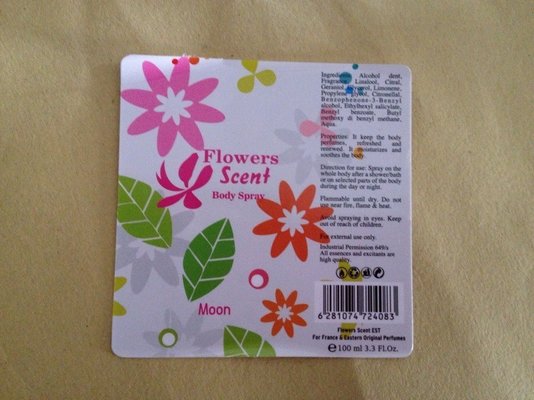 花の露のにおいのための総合的なペーパーが付いている光沢のある薄板にされた化粧品のびんのラベル