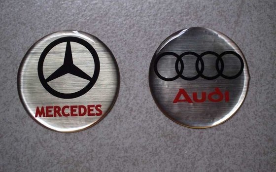 メルセデス/Audi ワイヤー デッサンが付いている水晶車のエポキシ樹脂ステッカーはプラスチック裏付けに銀を着せます