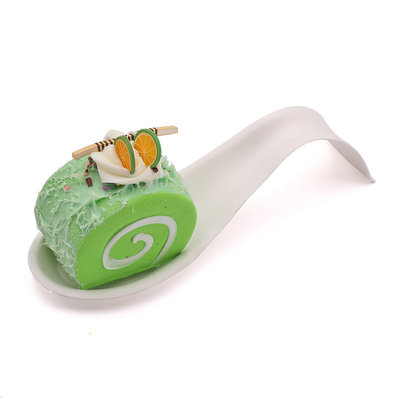 Disposable biodegradable little spoon shape sugarcane fruit tray bagasse paper sushi cake plate supplier