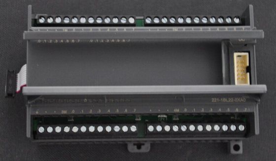 UniMAT 200 Digital Module Siemens S7 PLC 200 6ES7221-1BL22-0XA0