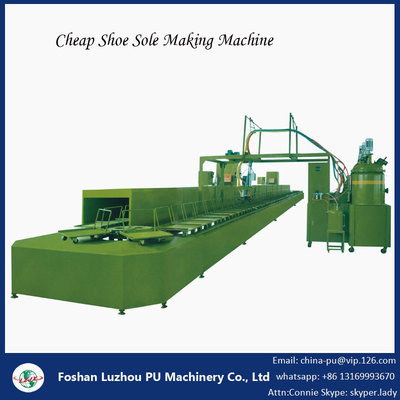 PU pouring unit for making soles for safety shoes
