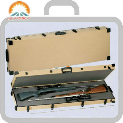 Aluminum box for storing 2 hunting guns, yellow aluminum panel with metal corners