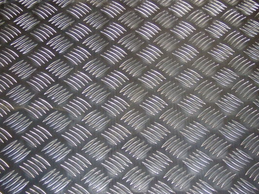 Anti-Skid 5052 Bright Finished 5 Bar Aluminum Tread Plate for Step Tread 1.5mm to 6mm